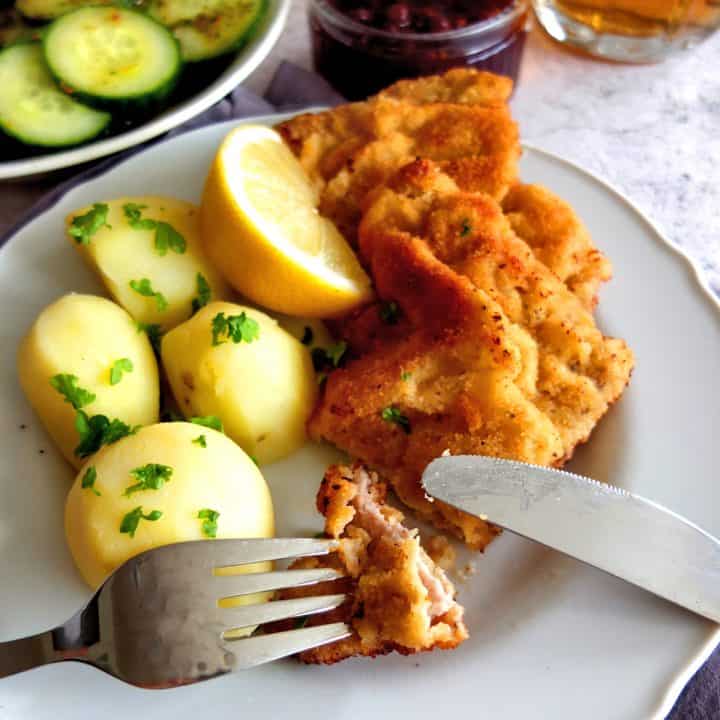 Best Wiener Schnitzel Recipe (Austrian Veal Schnitzel) - My Dinner