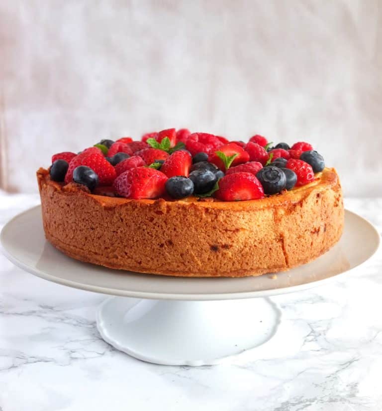 Traditional German Cheesecake (Käsekuchen) - with or without quark