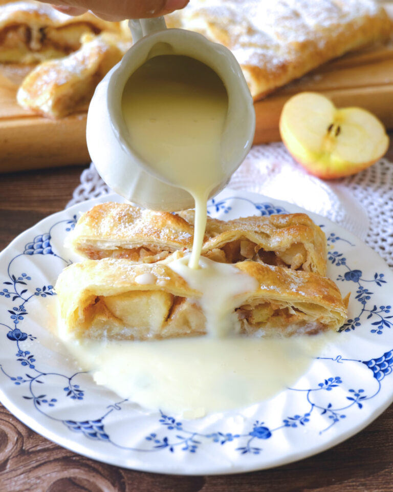 Quick and Easy Apple Strudel with Puff Pastry - My Dinner