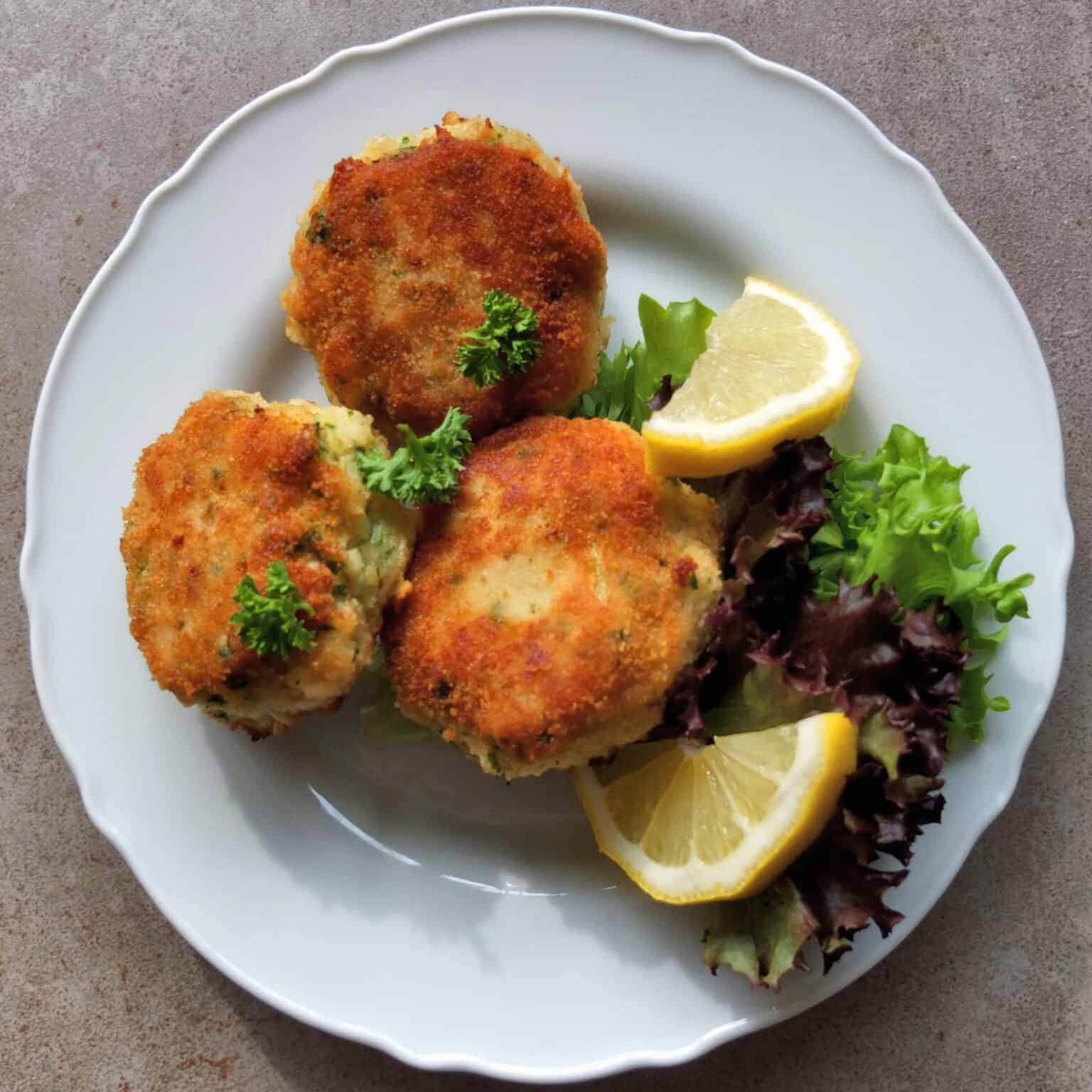 German Cod Fish Cakes Without Potato (Fischfrikadellen) - My Dinner