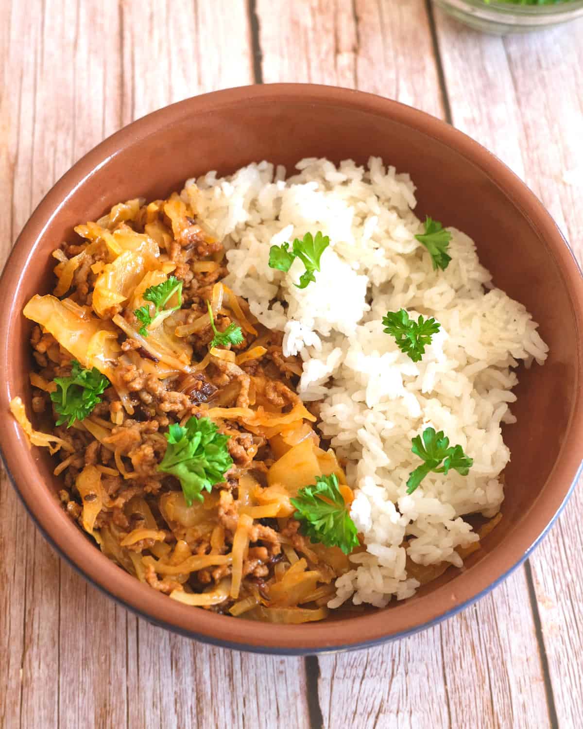 German Braised Cabbage with Ground Beef (Schmorkohl) - My Dinner