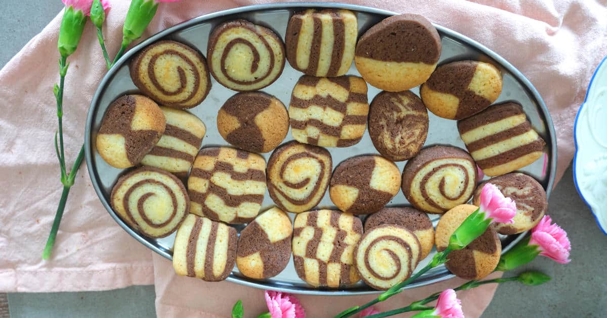 Authentic German Vanilla and Chocolate Cookies (Schwarz-Weiss Gebäck ...