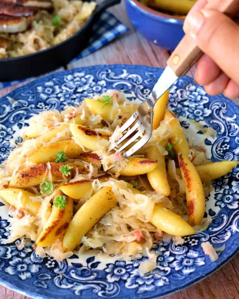 Simple German Cooked Sauerkraut Recipe - My Dinner