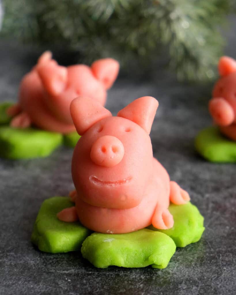 Homemade Marzipan Pig for New Years - My Dinner