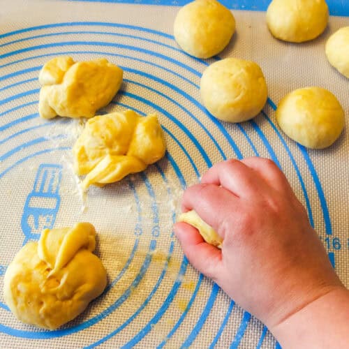 Berliner Recipe: Germany's Iconic Jam-Filled Donuts - My Dinner